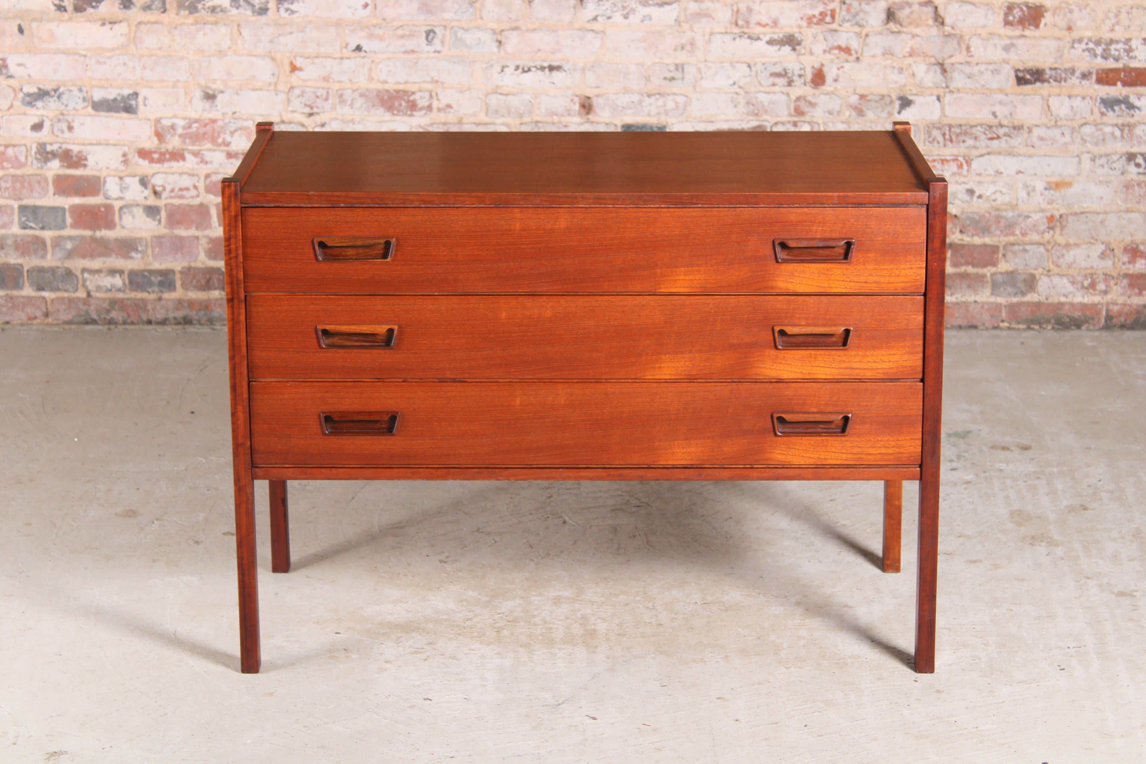 Mid Century teak chest of 3 drawers with carved solid teak handles, ci ...