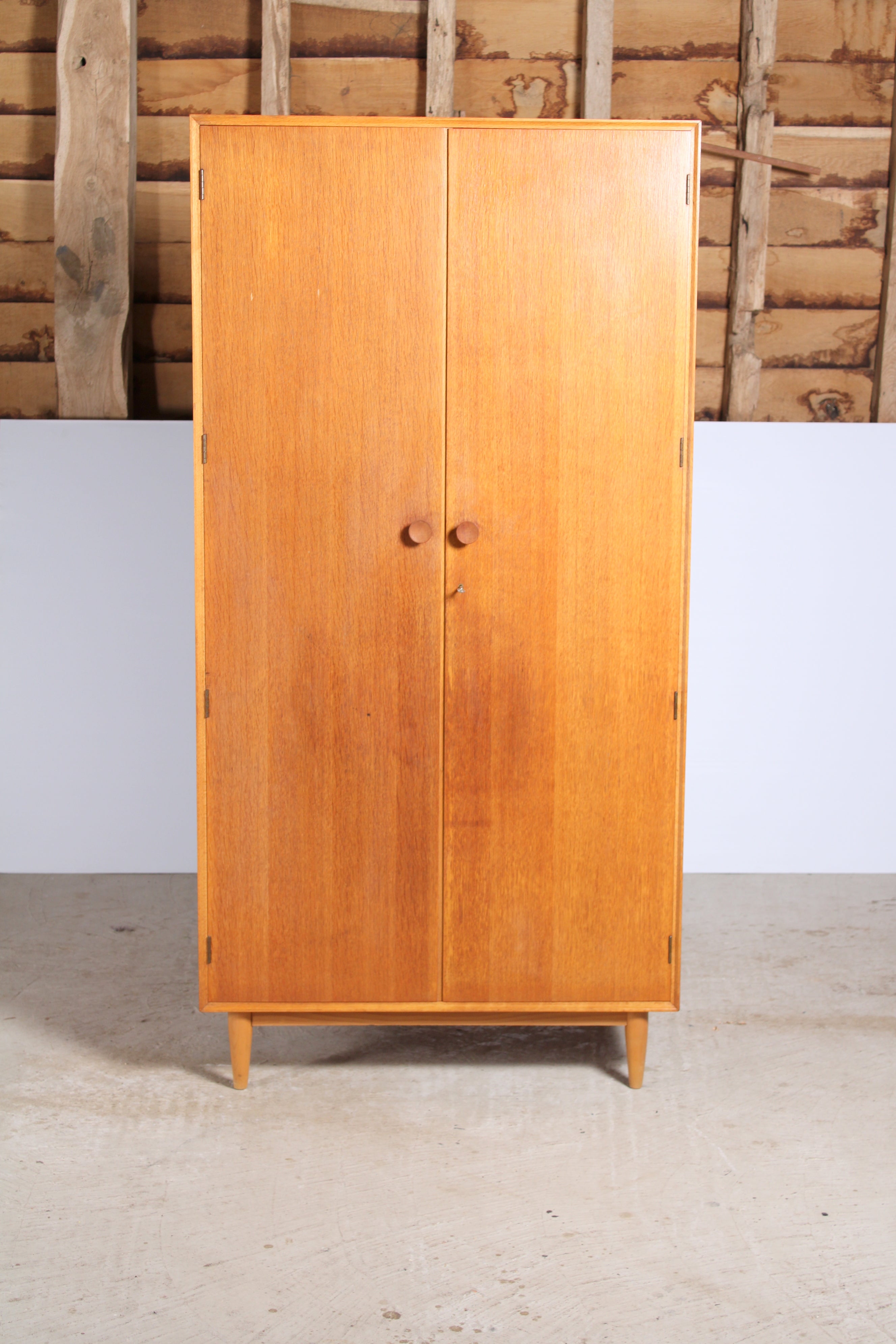 Meredew light oak double wardrobe – Finntage Interiors